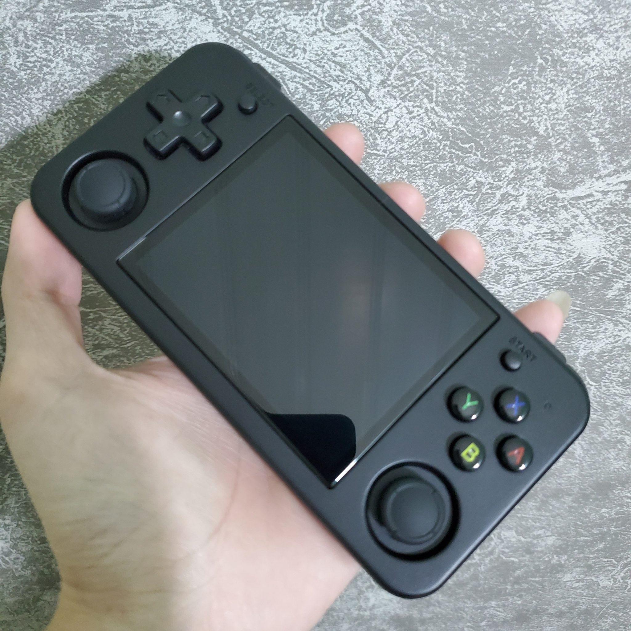 Máy chơi game Anbernic - IZZYGame