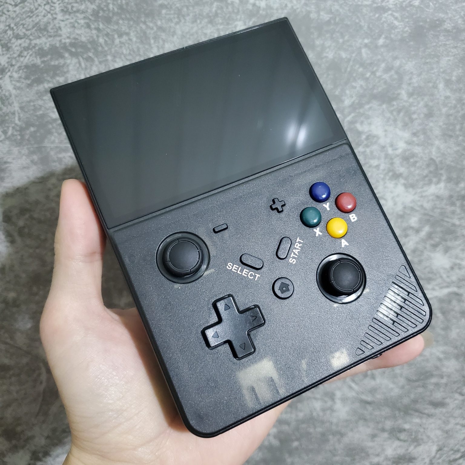 Máy chơi game M18 to-mạnh-rẻ - IZZYGame