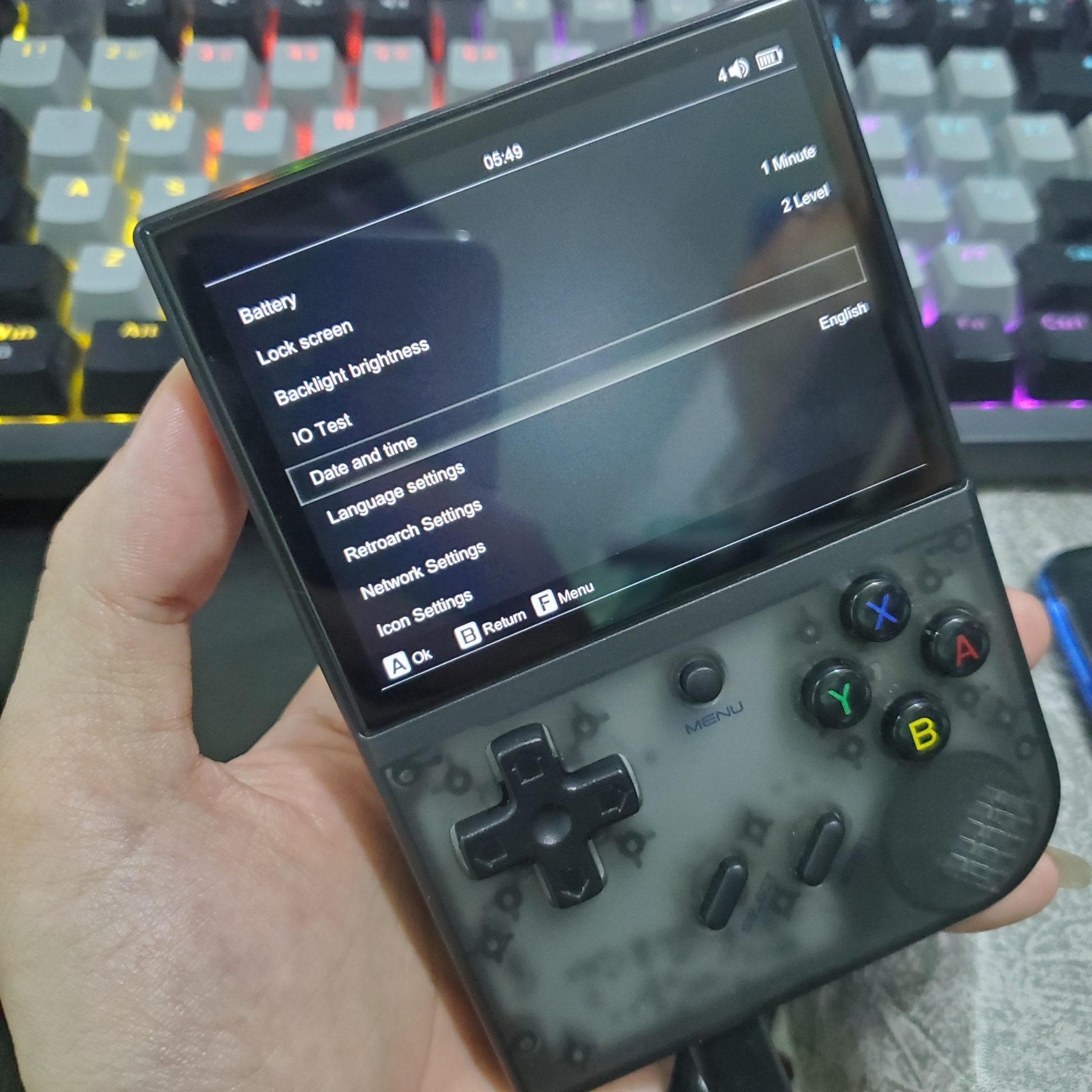 Hướng dẫn sử dụng cơ bản Anbernic RG35xx plus-h-sp, 28xx chạy StockOS ...